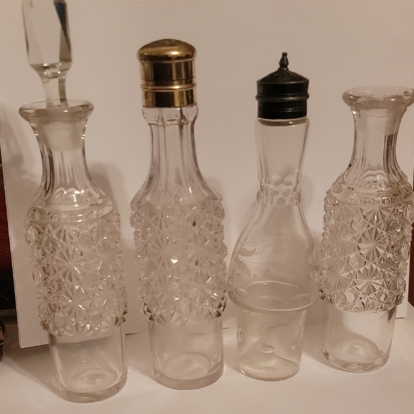 Dining | Elegant Glass Cruet Set With Gold And Silver Accents | Poshmark